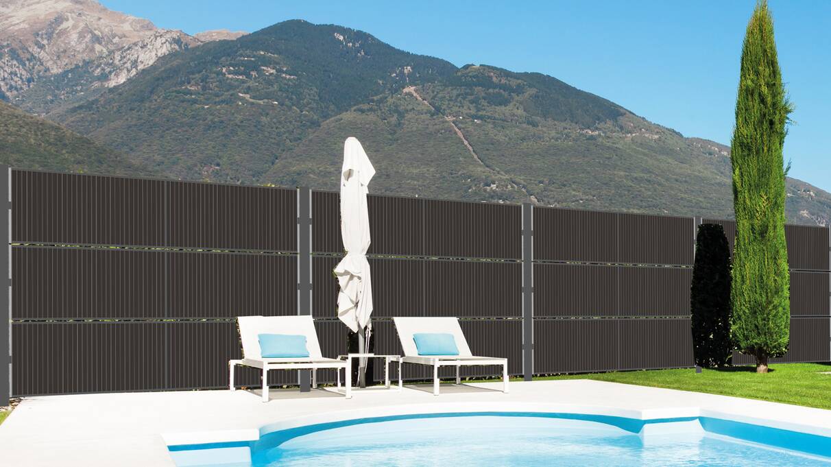 Solarzaun: Photovoltaikanlage und Sichtschutz zugleich