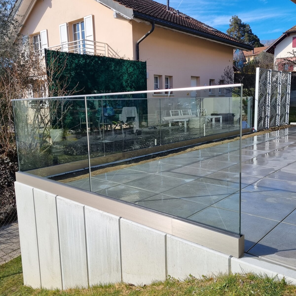 Stilvolle Gelander Glas Aussen Fotos